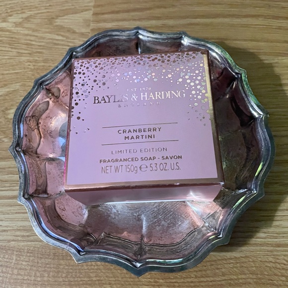 Baylis harding | Bath | Baylis Harding Soap Vtg Silver Dish Soap Is New ...